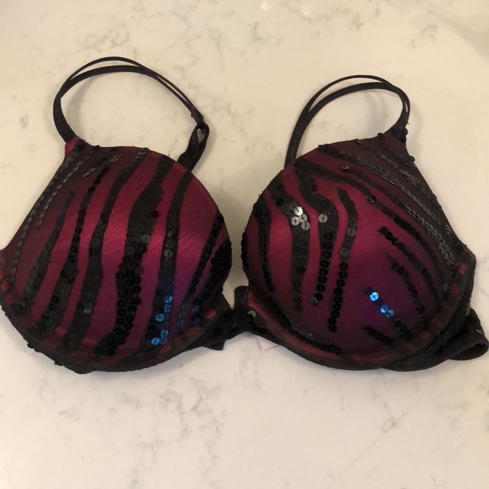 Stunning Victoria’s Secret Very Sexy Sequin Bra - Gem